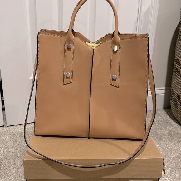 Botkier | Bags | Botkier Leather Tote Handbag Tan Wyellow Detachable ...